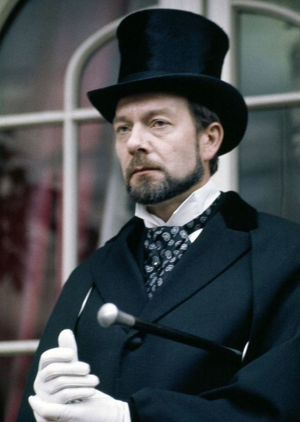 Wokulski o sobie, inni o Wokulskim | Genially